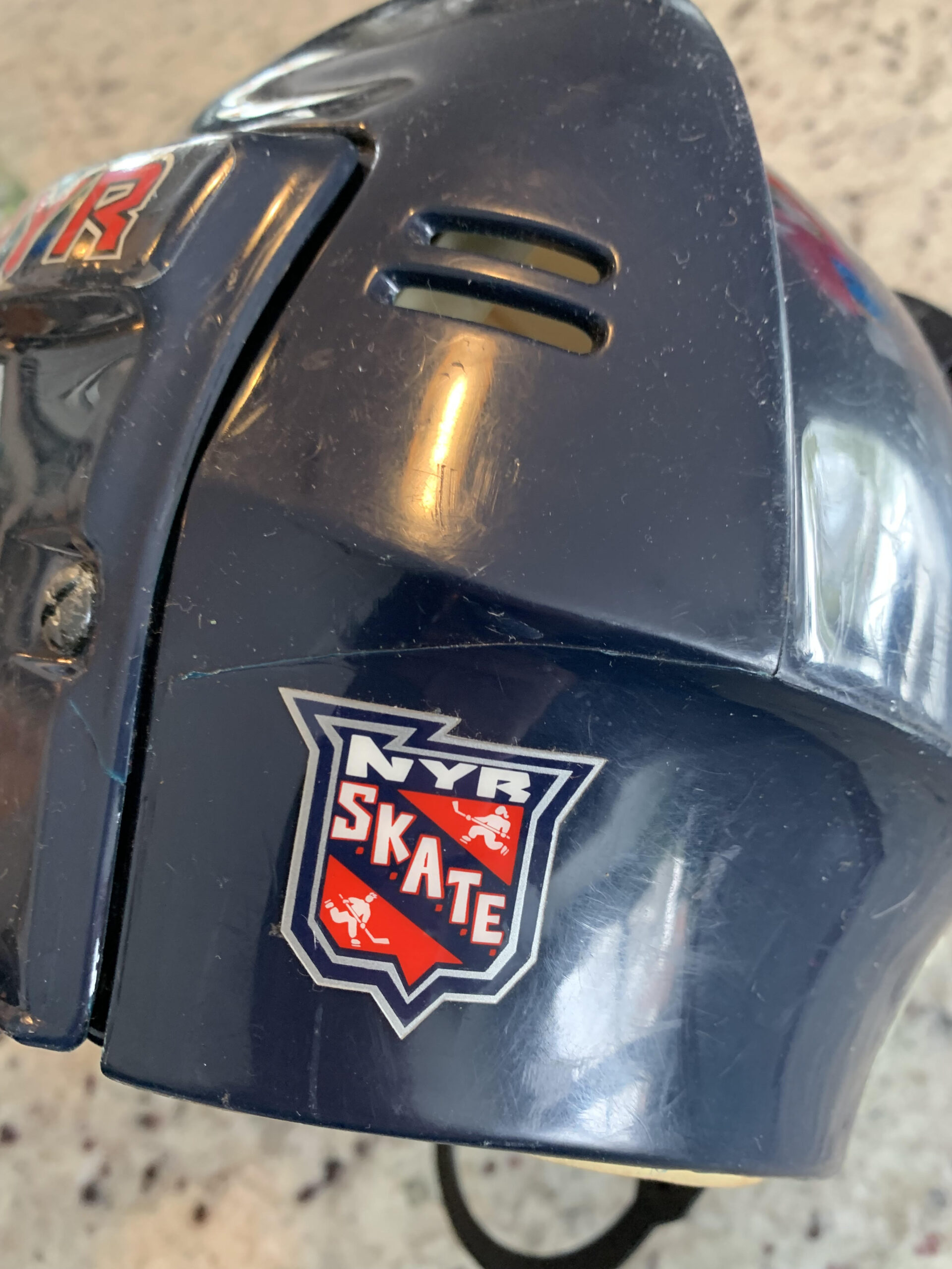 00 – 01 #27 Jan Hlavac | The Detroit Hockey Company